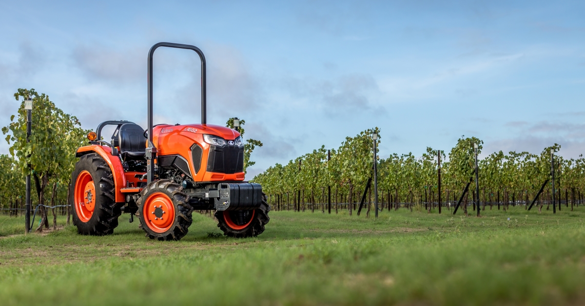 Kubota L4802 Vineyard (Blue sky) – Second Shift Design